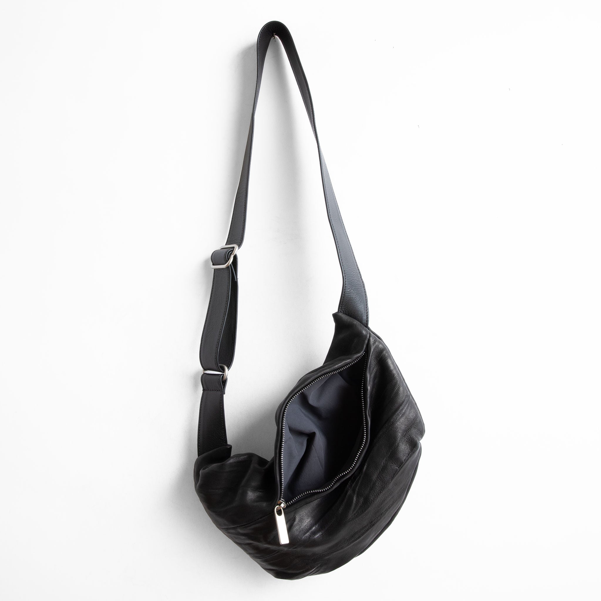 gallery sling – Rough & Tumble